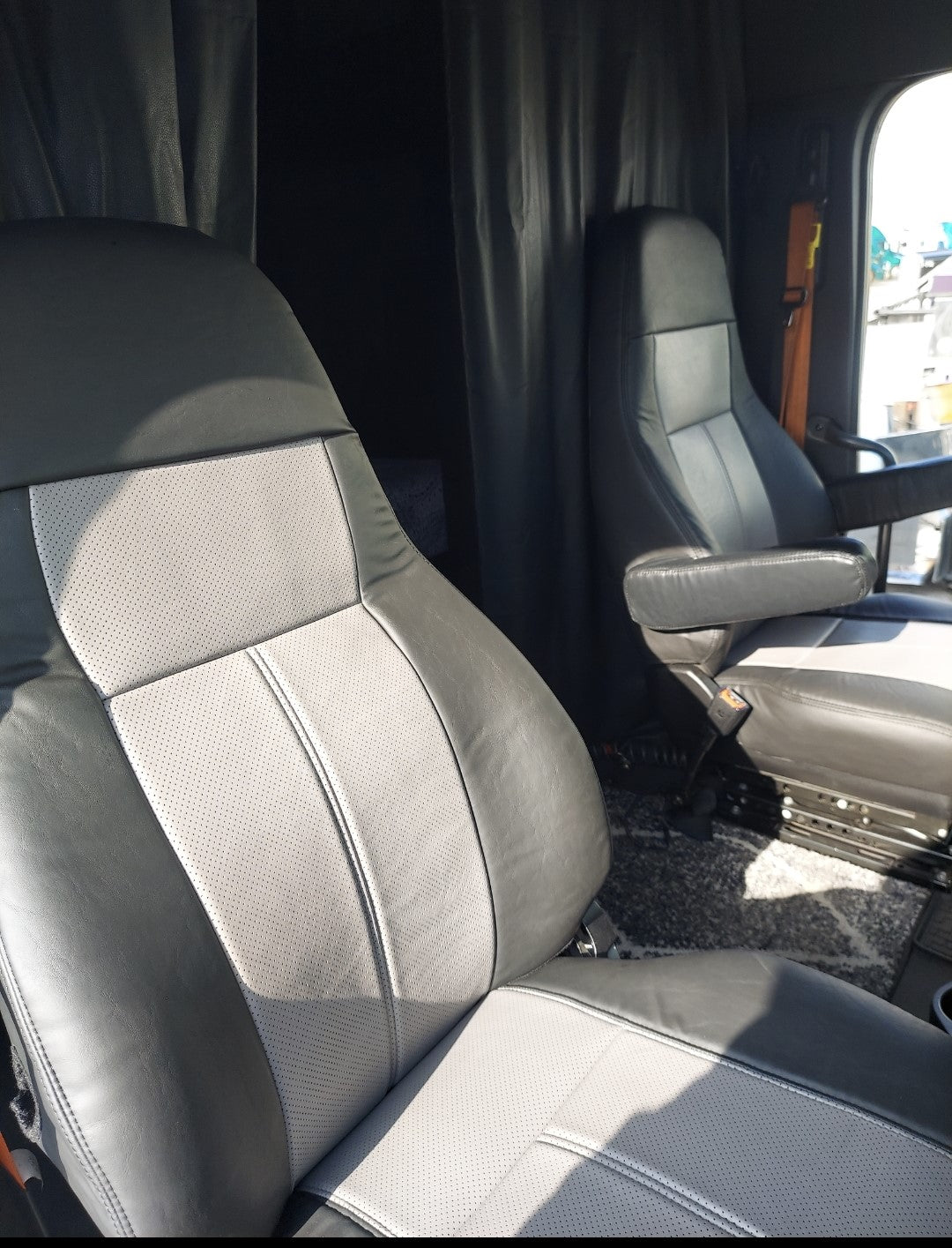 EASY INSTALL DO-IT-YOURSELF UPHOLSTERY COVER FOR FREIGHTLINER CASCADIA ...